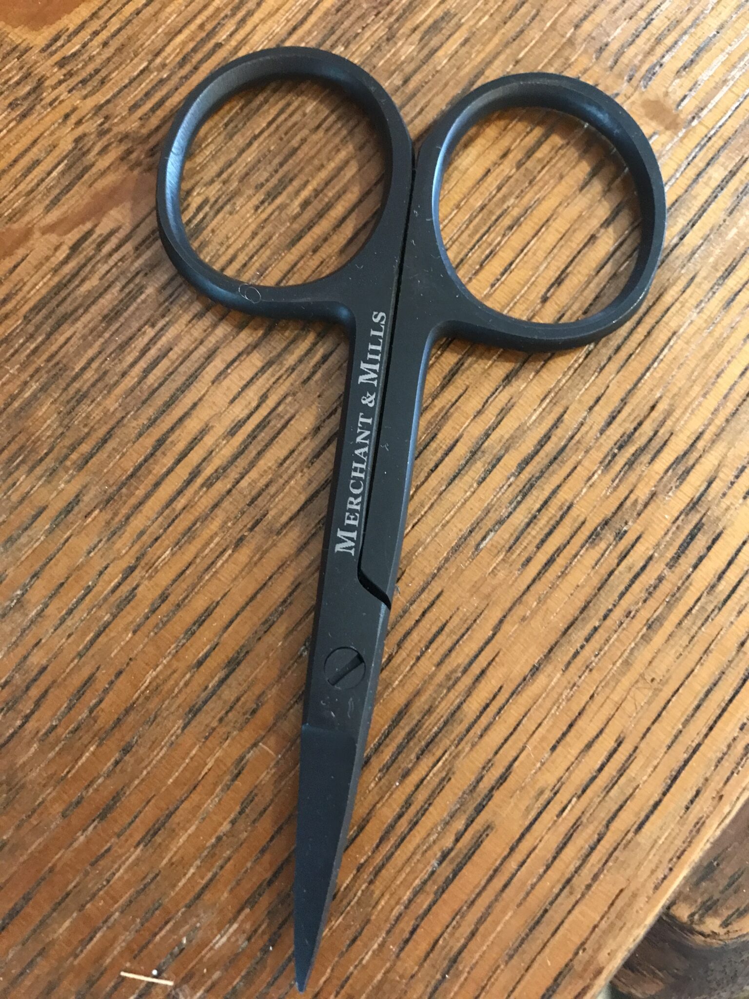 Merchant and Mills Wide Bow Scissors - The Hat Junkie
